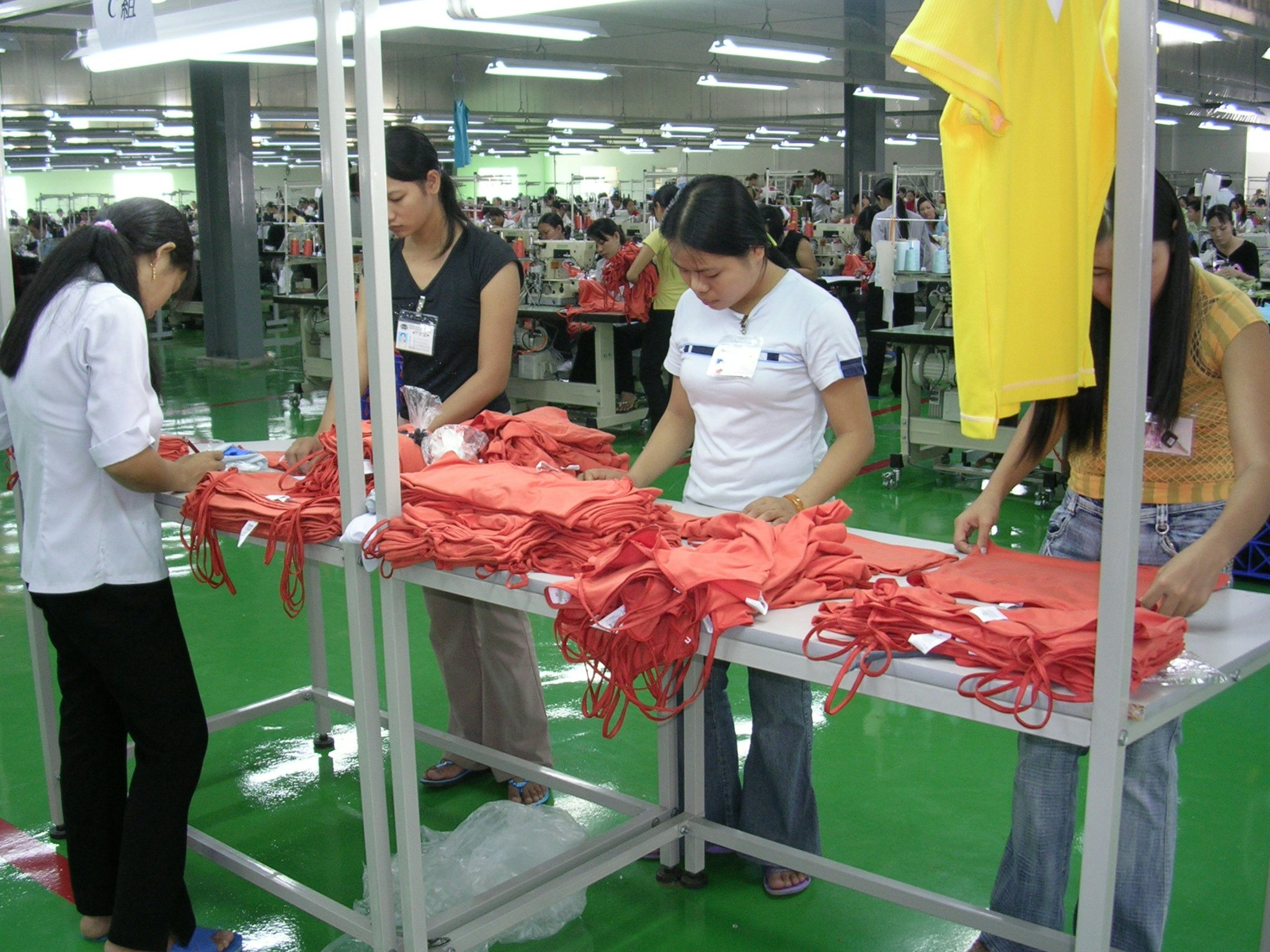 Contact Eclat - Eclat